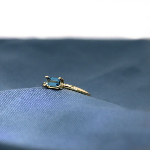 Blue Stone Rings – The Jewellery Room